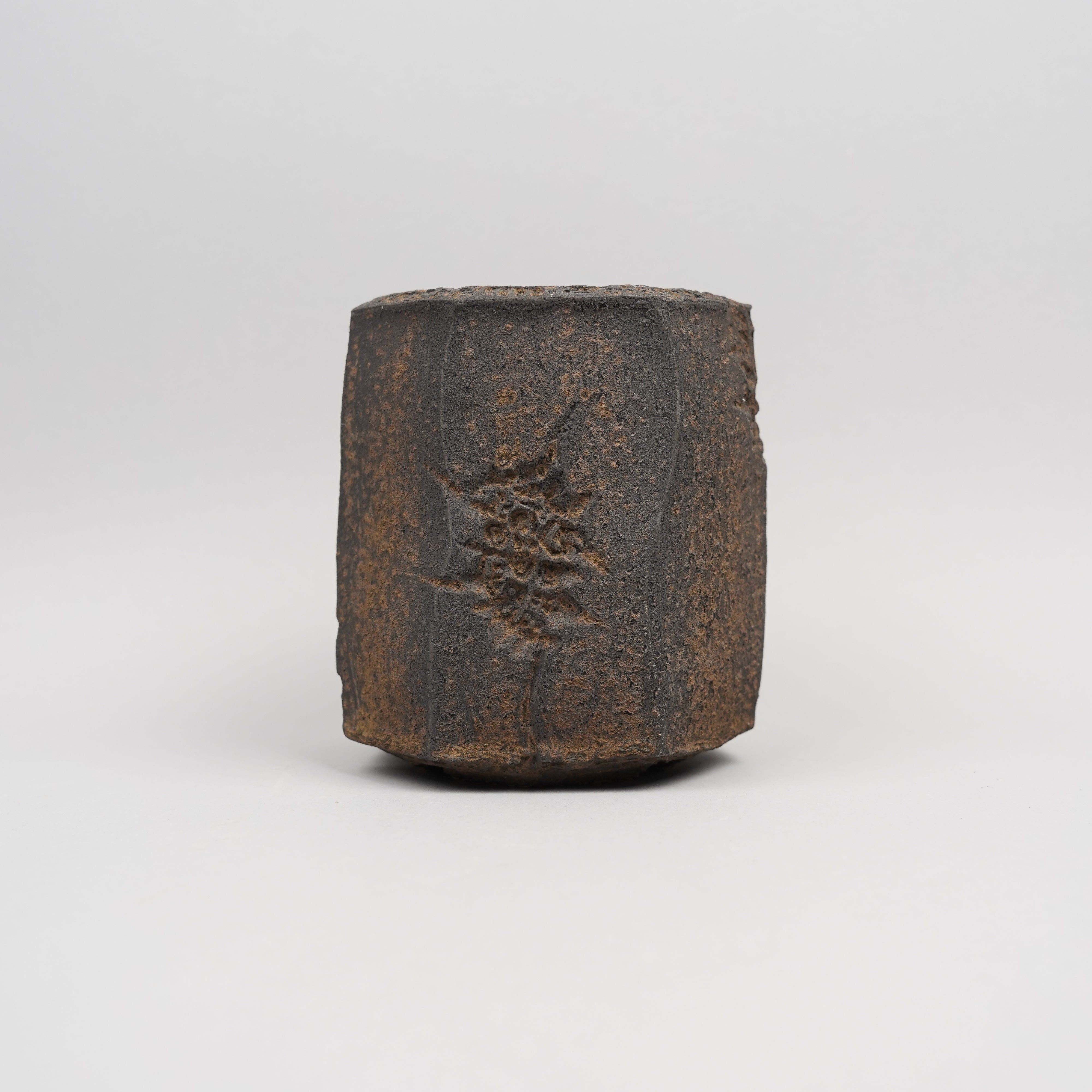 NewArrival – Hachi-8