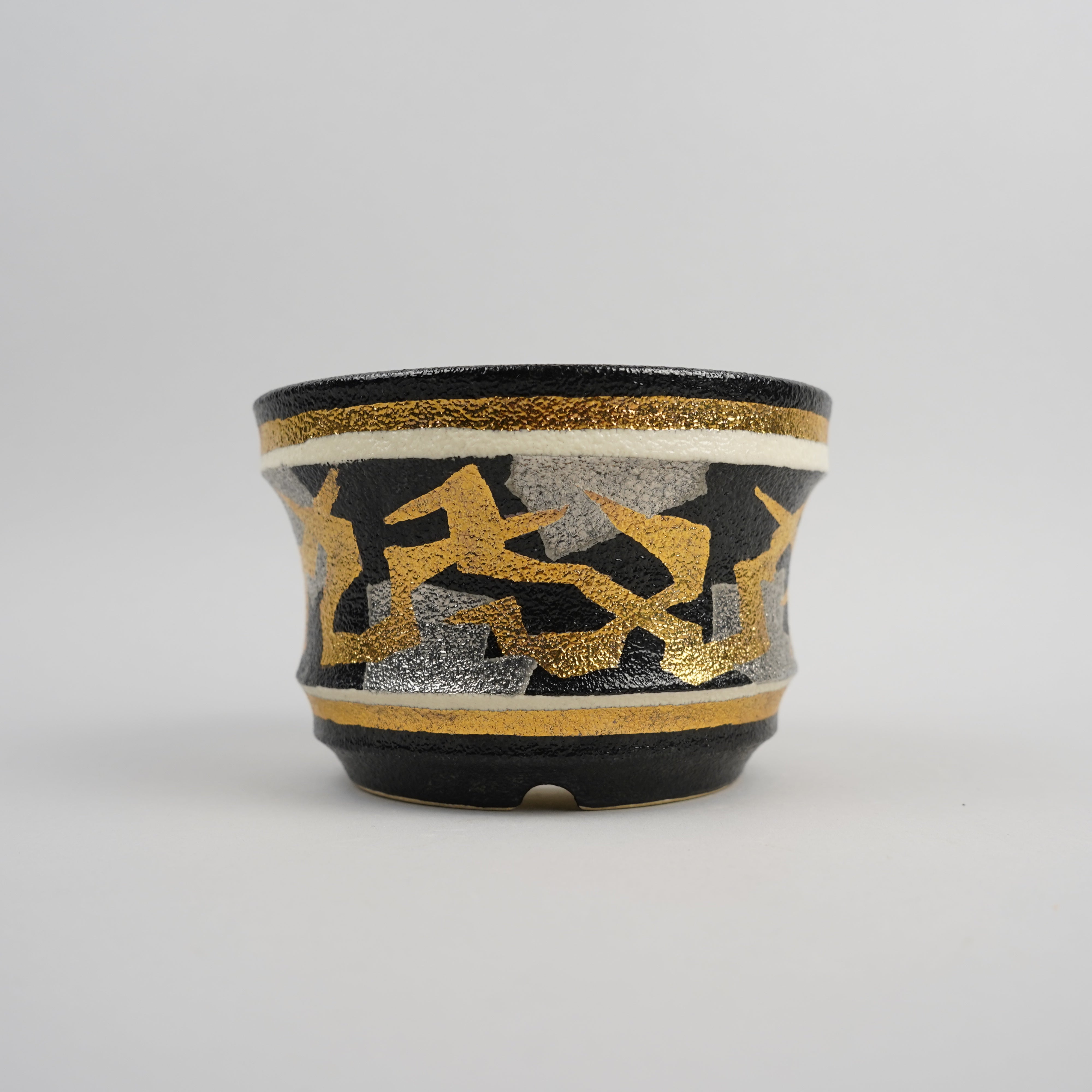 熊本栄司_1kKE320_植木鉢 – Hachi-8